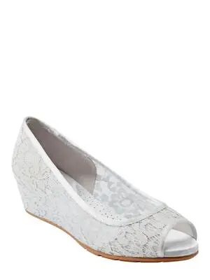 Bandolino Candras Peep Toe Wedge Pump - Light Gray