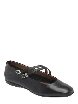WONDERS Asymmetric Strap Flat - Black Leather