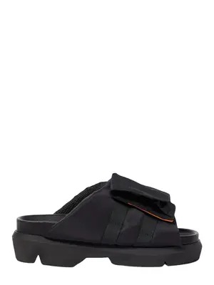 Sacai Padded Pocket Slides With Zip Detail - Black
