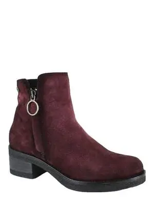 NATIONAL COMFORT Carinna Bootie - Dark Red Suede