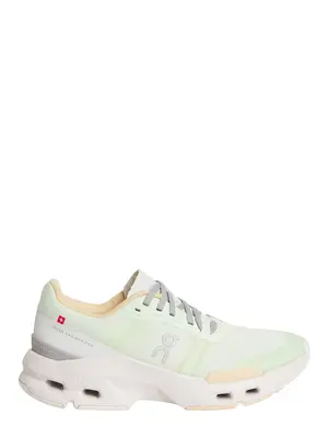 On Cloudpulse Trainers Beige