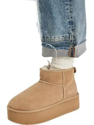 EMU AUSTRALIA Stinger Micro Platform Boots - Light Sand - Fp Exclusive