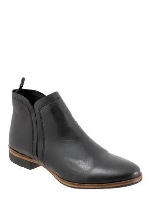 Eos Gaid Ankle Boots - Black