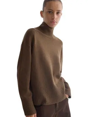 Everlane Boxy Cropped Turtleneck Sweater - Cocoa