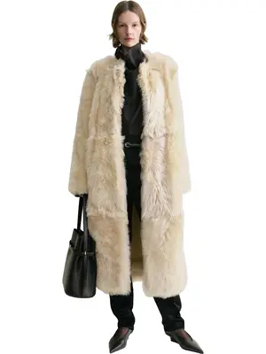 TOTÊME Shearling Coat Eggnog
