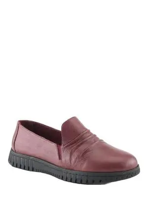 SPRING STEP SHOES Spring Step Patton Loafer Dark Red