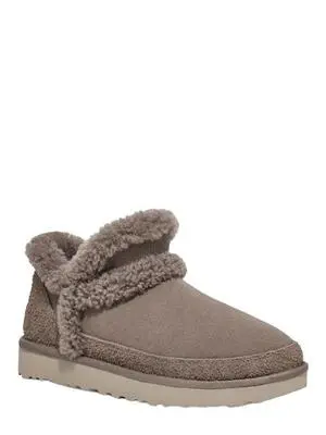 UGG Classic Ultra Mini Spillseam Genuine Shearling Bootie - Smoke Plume