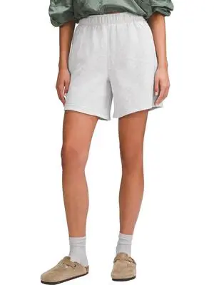 Lululemon Scuba Mid-rise Oversized 7" Short - Heathered Core Ultra Light Grey