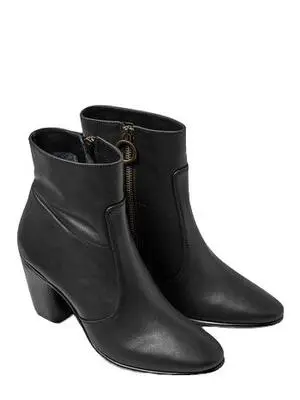 Beek Catbird Heeled Boots By - Black