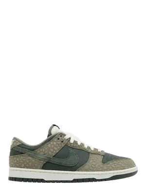 Nike Dunk Low Premium Sneakers - Green