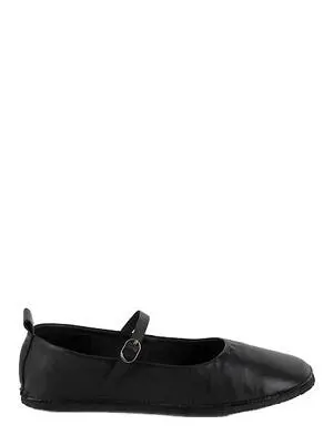 Intentionally Blank Nicolette Flats - Black