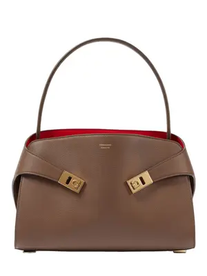 FERRAGAMO Hug Medium Leather Shoulder Bag - Red