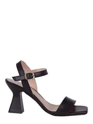 MENINA STEP Cecilia Leather Sandals - Black