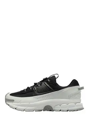 Nike Zoom Vomero Roam Winterized Sneakers - Black