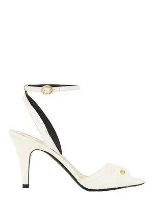 Valentino Garavani Valentino Garavani Ladycrush Sandal Ivory