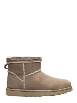 UGG Classic Mini Boots - Brown