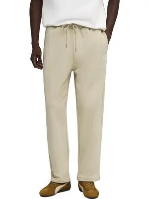 PUMA Wardrobe Essentials Relaxed Sweatpants - Beige