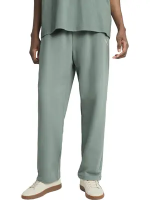 PUMA Wardrobe Essentials Relaxed Sweatpants Green