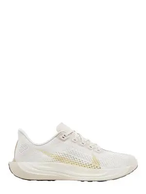Nike Pegasus Plus Sneakers - Cream