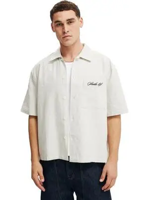 COTTON ON Ventura Short Sleeve Shirt - Off White Stripe Emb