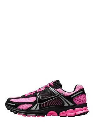 Nike Zoom Vomero Sneakers With Reflective Accents - Pink