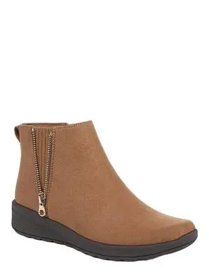 LIFESTRIDE Gage Platform Bootie - Whiskey Tan