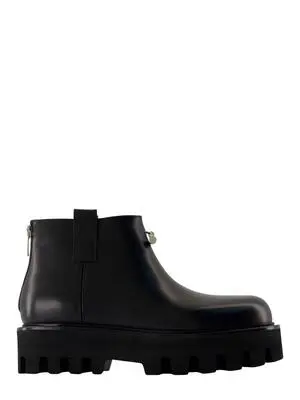 Alexander McQueen Leather Ankle Boots - Black