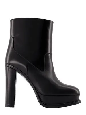 Alexander McQueen Leather Ankle Boots - Black