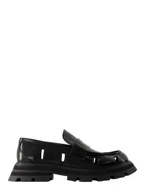 Alexander McQueen Wander Ankle Boots - Black
