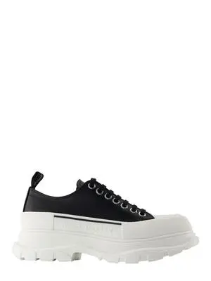 Alexander McQueen Tread Slick Leather Sneakers - Black