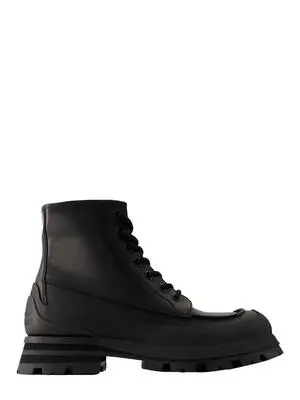 ALEXANDER MCQUEEN Tread Leather Ankle Boots