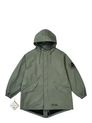 PALACE Gore-tex Windstopper P51 Parka - Olive