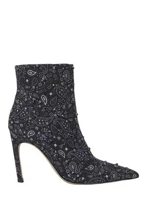 Vince Camuto Wilonix Pointed Toe Bootie - Midnight Bandana