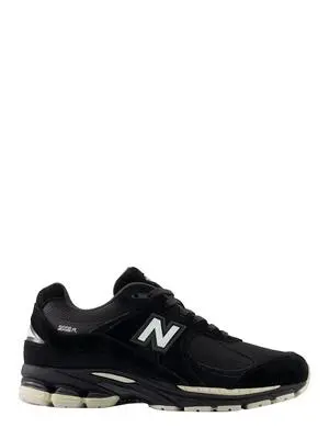NEW BALANCE 2002r Sneakers - Black/timber Wolf/white