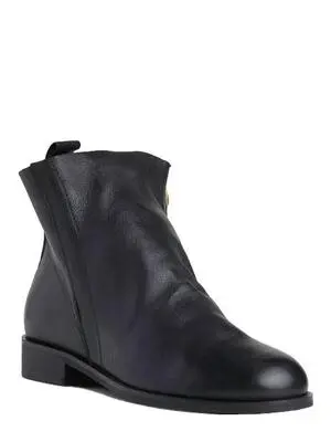 BEAUTIISOLES Renata Bootie Black