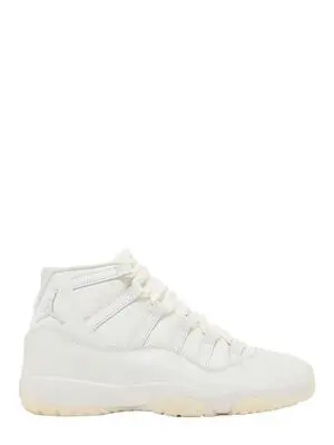 JORDAN Retro Sneakers - Cream