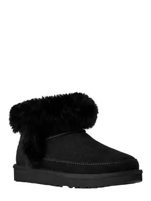 UGG Classic Ultra Mini Chalet Boot - Black