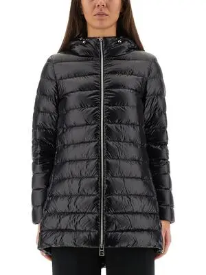 Herno A-Shape Resort Down Jacket Black
