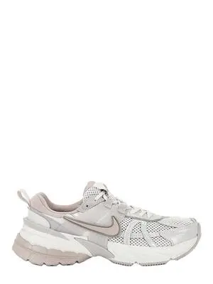 Nike V2K Run Sneaker Light Bone  Malt  & College Grey