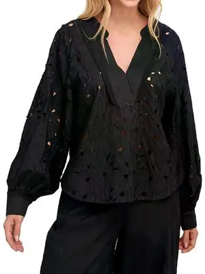 PEARL & CAVIAR Broderie Blouse - Black