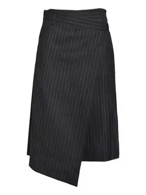 TRUE ROYAL Pinstripe Pattern Shorts