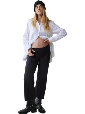 Ingrid & Isabel® Ankle Maternity Pant - Black Onyx