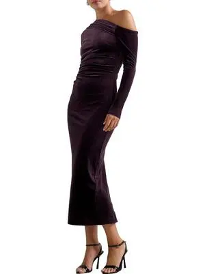 EVER NEW Angelina Asymmetric Velvet Body-con Cocktail Dress - Grape Punch