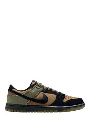 Nike Dunk Low Sneakers - Green