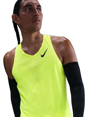 Nike Aeroswift Dri-fit Adv Running Singlet - Yellow