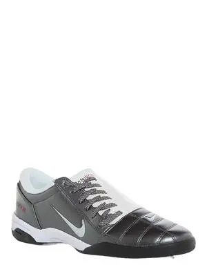 Nike Total 90 Athletic Sneakers - Light Grey