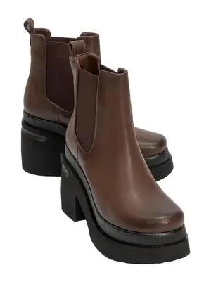 PROLOGUE SHOES Antwerp Chelsea Boot Brown Faux Leather