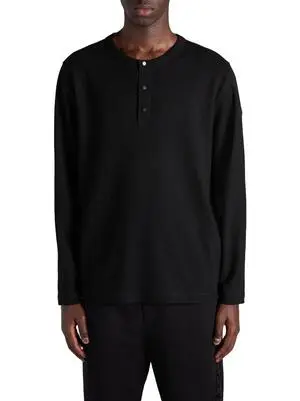 Moncler Logo Patch Waffle Stitch Long Sleeve T-shirt - Black