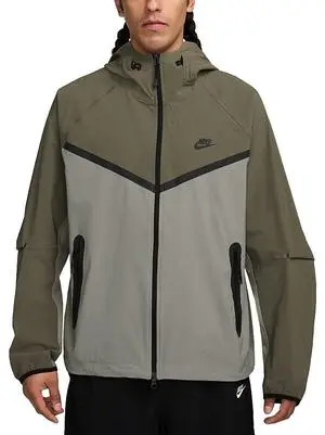 Nike Colorblocked Tech Jacket - Light Army/olive/black