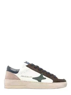 AMA-BRAND Star-appliqué Sneakers - White